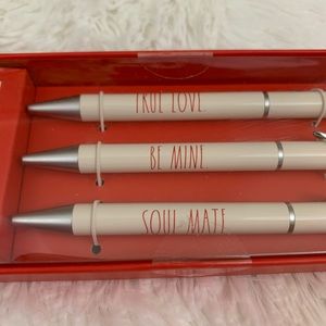 Rae Dunn | Office | Rae Dunn Brand New Set Of 3 Valentines Pen Set ...